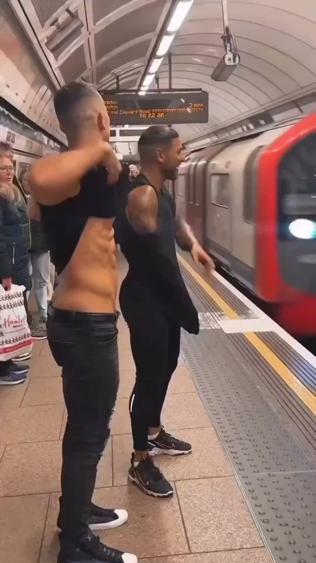 The Bully ASMR-Tingly Tones (@thebully_ASMR) / Twitter