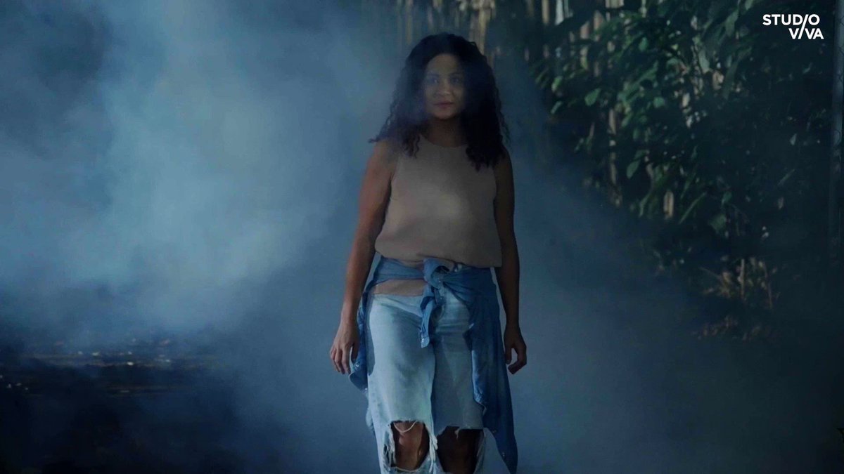 Studio Viva on Twitter: "Fresh from kulungan, muling nagbabalik si Pia! Ang tanong, matanggap ...