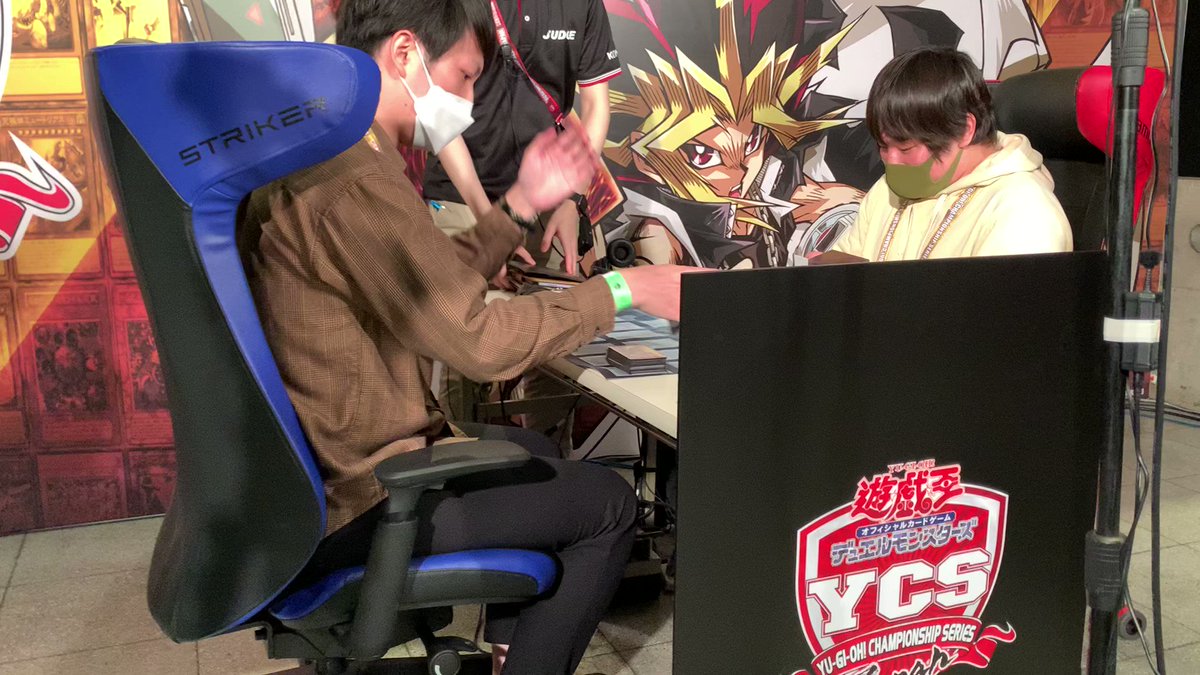 【公式】遊戯王OCG on Twitter: "🎦𝕃𝕀𝕍𝔼🎦 ／ 4,000名を超える デュエリストの頂点を目撃しよう‼️ まもなく、決勝トーナメント2回戦を 会場よりライブ配信‼️ ...