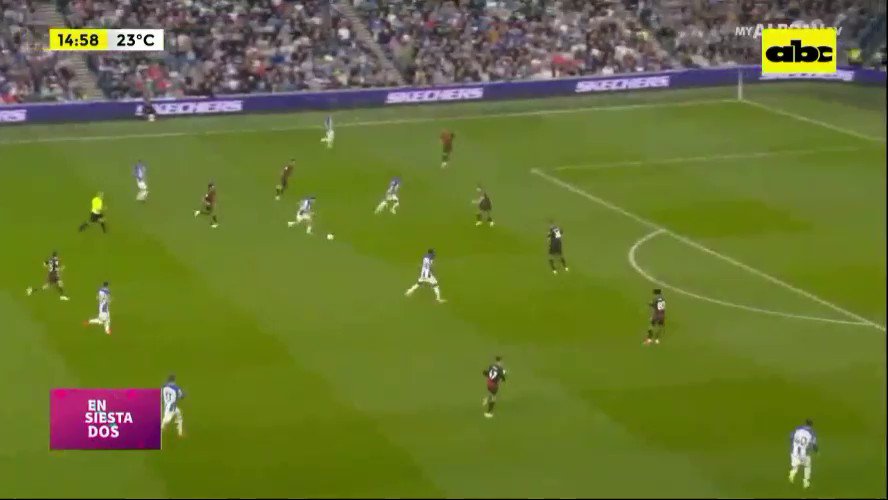 Teleshow Farándula on Twitter: "RT @ABCTVpy: El regalo de Julio Enciso a un hincha del Brighton🔝 ...