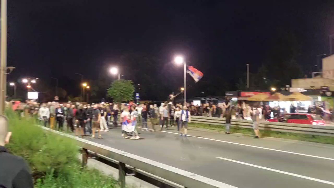 Младен Обрадовић On Twitter Блокада ауто пута код Аутокоманде због насиља над Србима на Косову