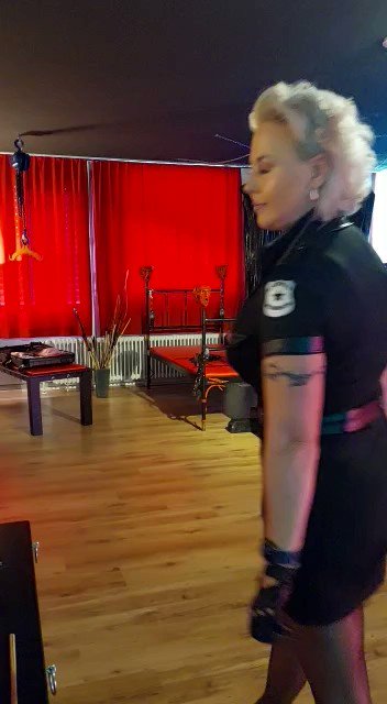 Herrin-Xena- 28.05-10.06 Offenburg on Twitter: "Guten Morgen 🌞wünsche euch schöne Tag. @Femdom ...