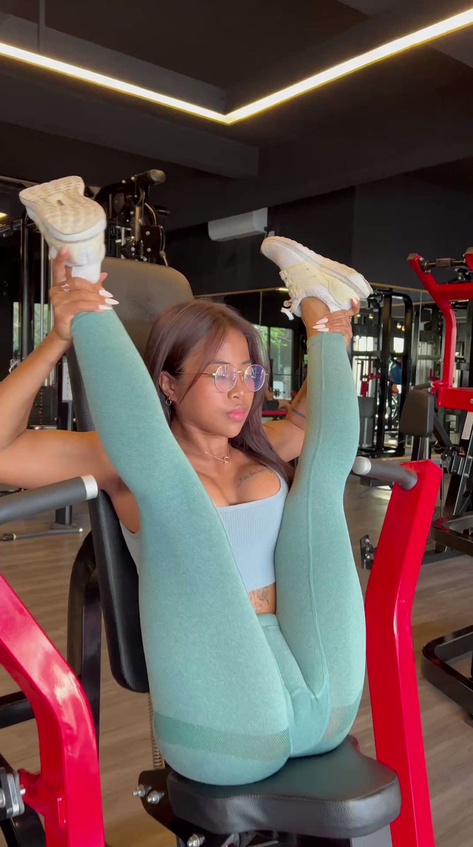 lilybrownflex on Twitter: