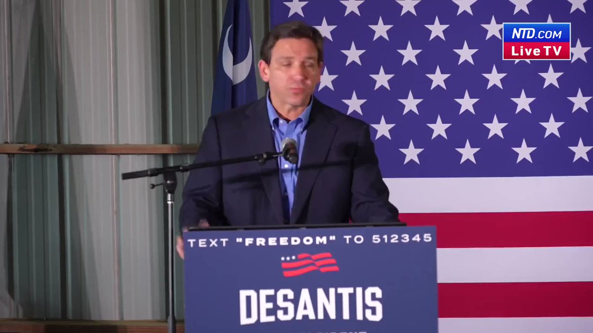 David Young on Twitter: "RT @DashDobrofsky: Brave woman interrupts Ron DeSantis’ speech and ...