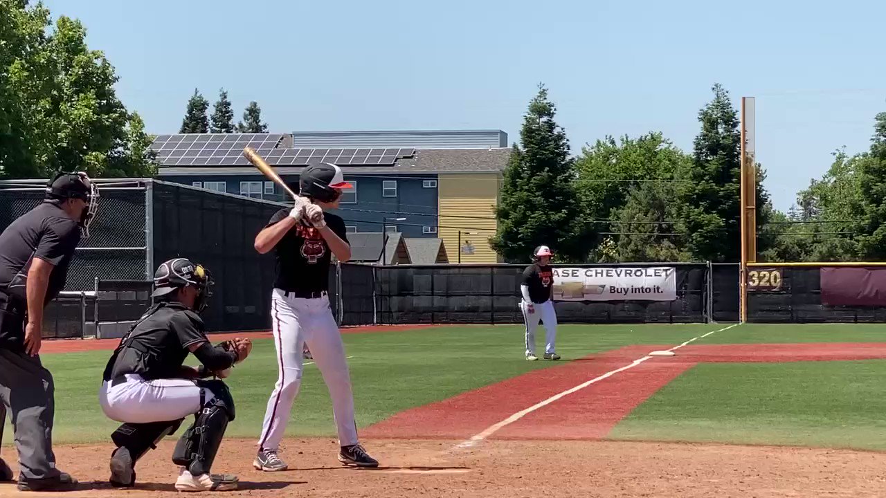 Five Tool California on Twitter: ".@Rawlings_Tigers Sacramento 2025’s Anthony Bascherini clears ...