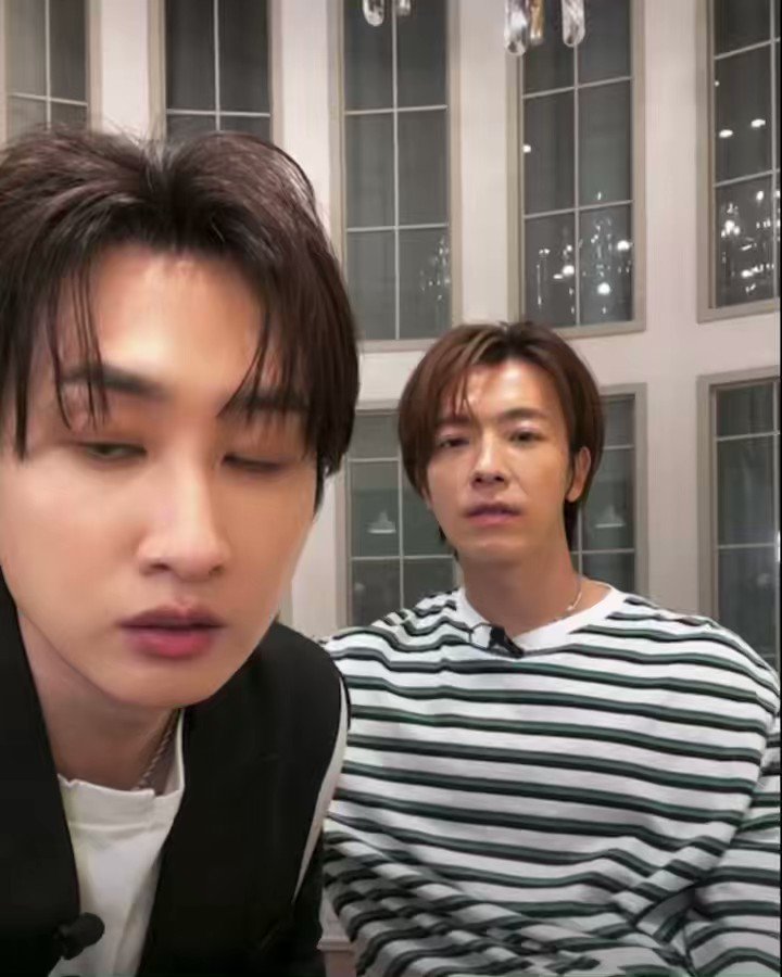 데이 on Twitter: "230604 IG Live #동해 #은혁 - 16곡 사실인가요? 𝘿 어? 너 얘기했어? 어떻게 알아? 𝙀 내가? 우리 16곡 해? 𝘿 너가 ...