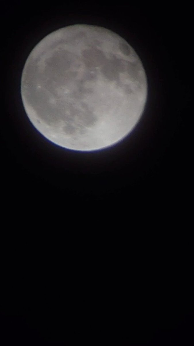プン筋トレ On Twitter 明日休みなので撮ってみた🌙゚ バードウォッチング用のちゃっちい?一眼鏡でもスマホと組み合わせたらこれくらいにはなるんだなあ🙄 めちゃ蚊に刺された🦟