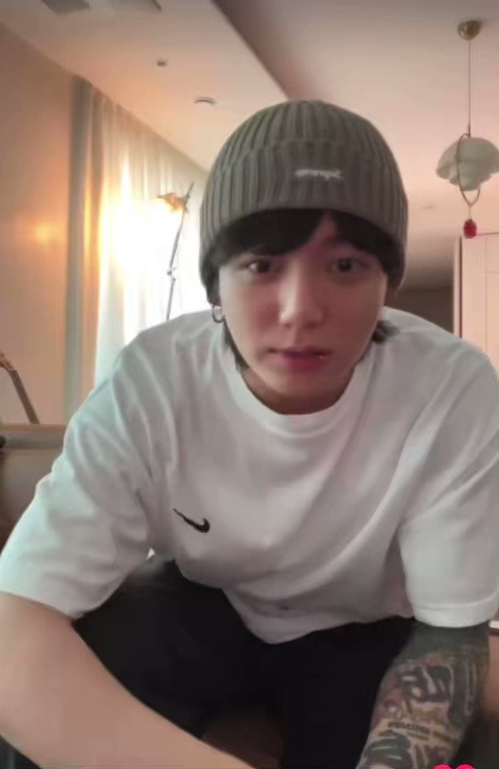 ๐๐๐๐โโท๐ค On Twitter Army โsing A Bts Songโ Jungkook Shakes Head