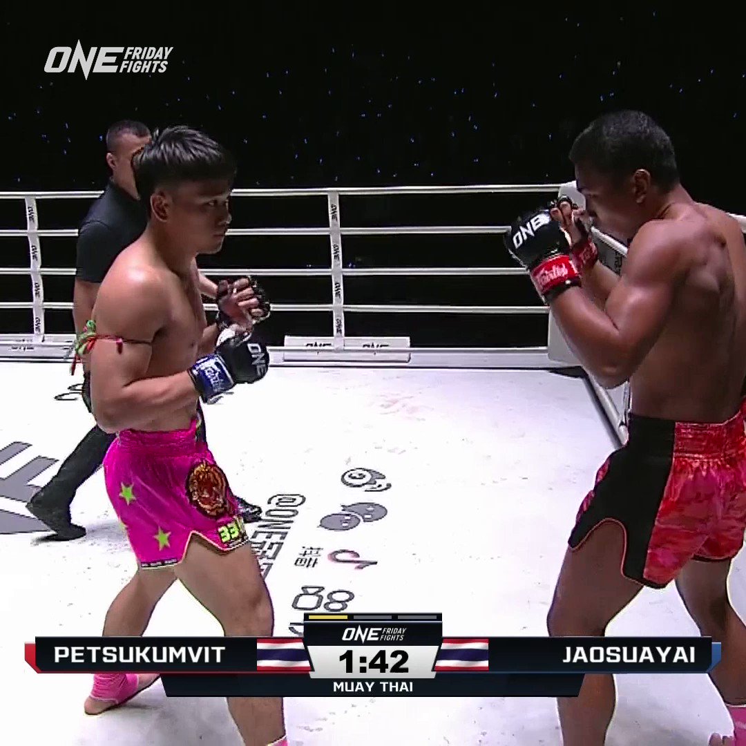 ONE Championship on Twitter: "Jaosuayai 🇹🇭 shocks Petsukumvit with a MASSIVE first-round KO in ...