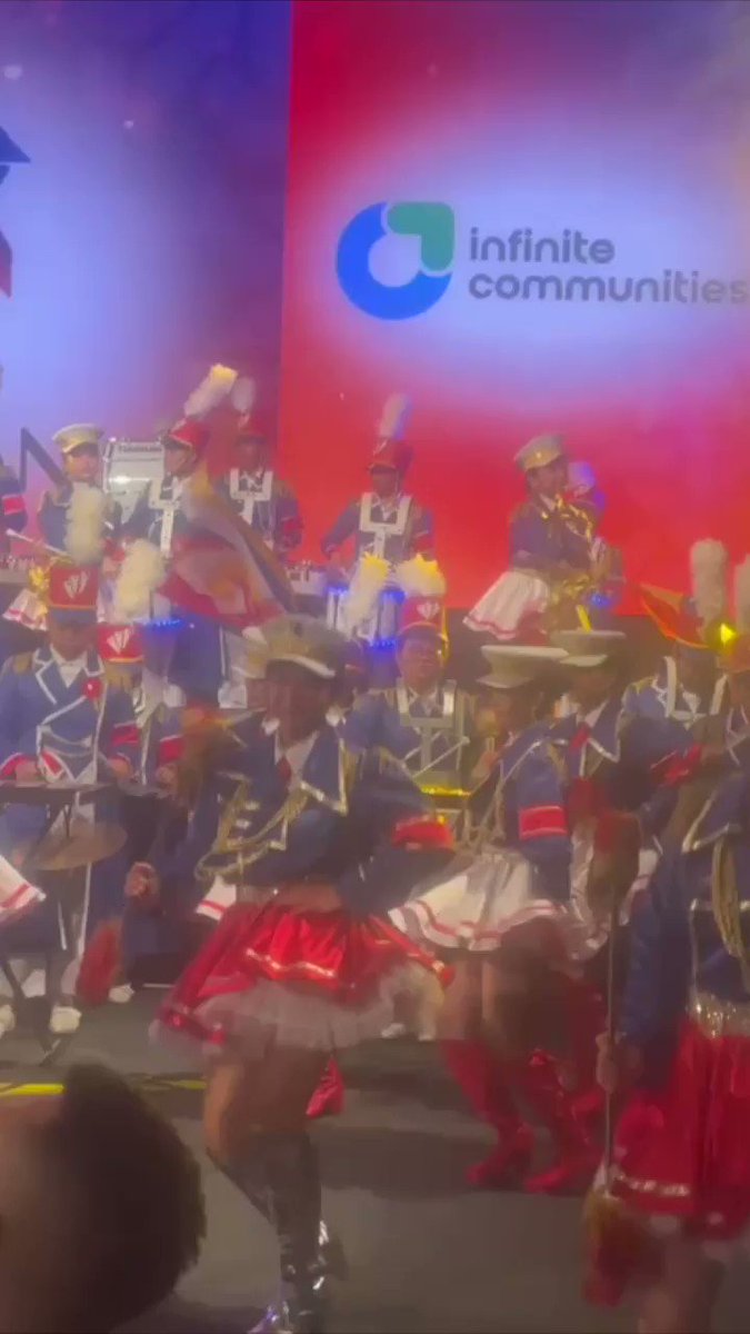 صحيفة الخليج الإماراتيةتحتفل الجالية الفلبينية اليوم بذكرى عيد الاستقلال 125 بمركز دبي التجاري