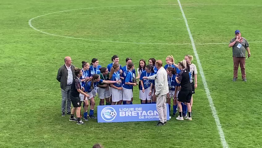 FC LORIENT 🐟 on Twitter: "Victoire de nos U18 féminines en finale de la Coupe de Bretagne ! Le ...
