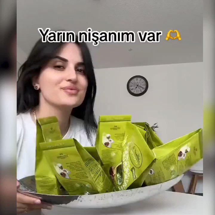 Mühendisyen On Twitter Afgan Erkekle Nişanlanan Türk Kız Afganlarda çikolatayı Kız Tarafı