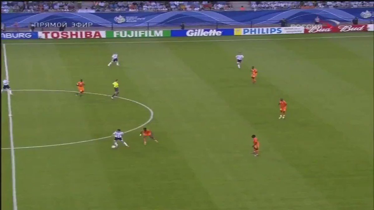 VarskySports on Twitter: "¿Un pase gol puede ser mejor que el propio gol? Por supuesto. Este de ...