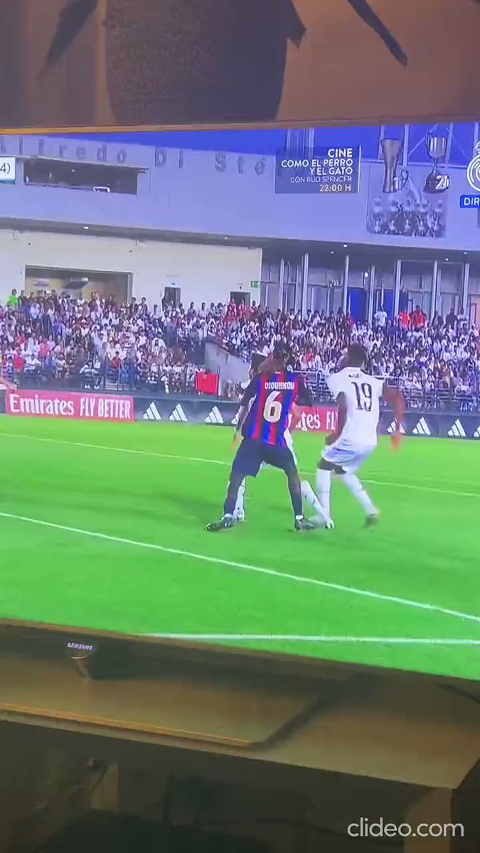 Capitán Lechuck On Twitter Hay Gente En Twitter Discutiendo Si Esto Es Penalti