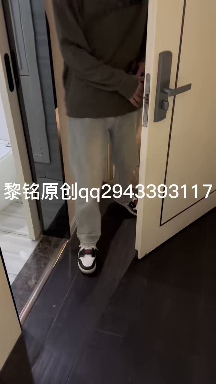 黎铭s On Twitter 《勾引旅游团直男遭反攻1》一起旅游遇到个直男他女朋友还在隔壁勾引他答应给他q试试,过来找我给他看会片然后口结果他说比他女朋友的好!本来准备操他结果让他反攻都没