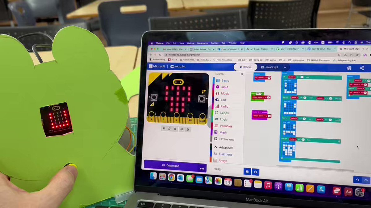 Micro:bit Educational Foundation on Twitter: "RT @desertclimber: Virtual pet using some ...