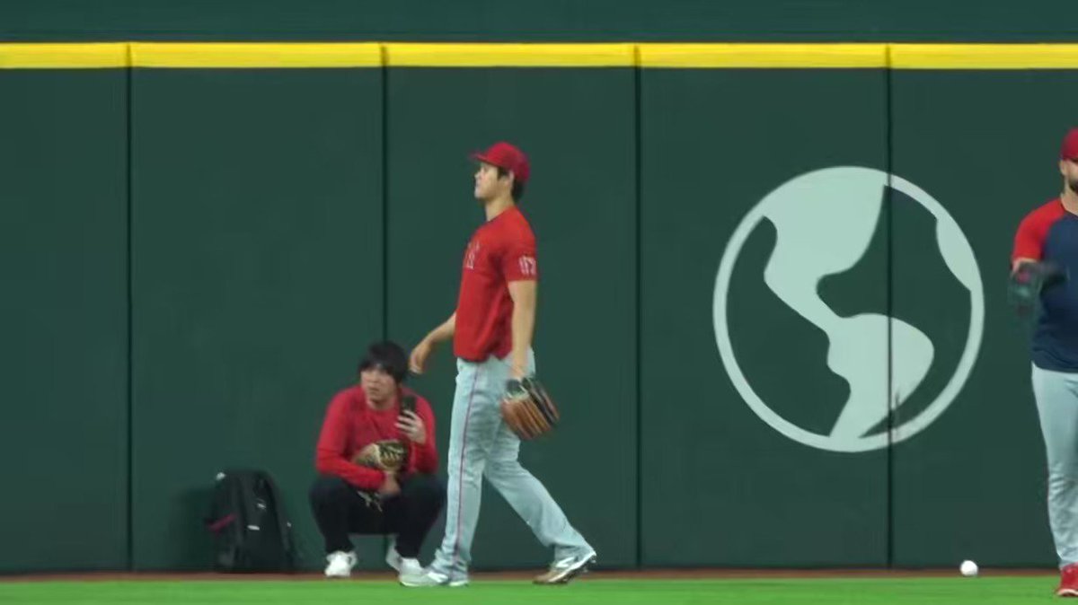 Full Count Mlb取材班 On Twitter エンゼルス 大谷翔平 投手は2発を放った翌日もいつものルーティンから⚾️ この日、大谷選手を守っていたのは親友 パトリック