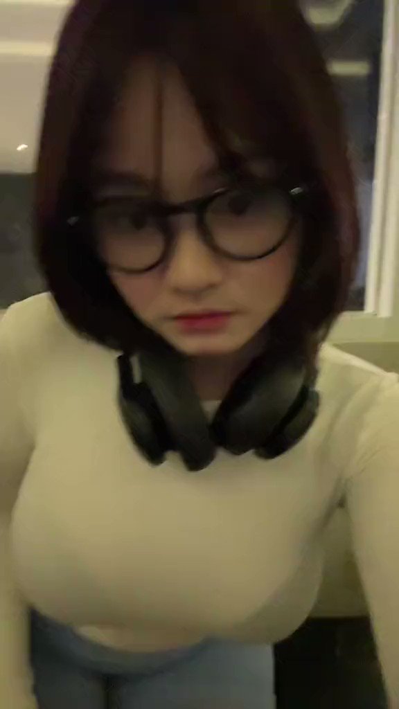 bahanbuatmalam on Twitter: "kluar bnyak bget gara" tokyo 🥵🥵🥵🥵💦💦💦💦 https://t.co/dvglLIUdVU" / Twitter