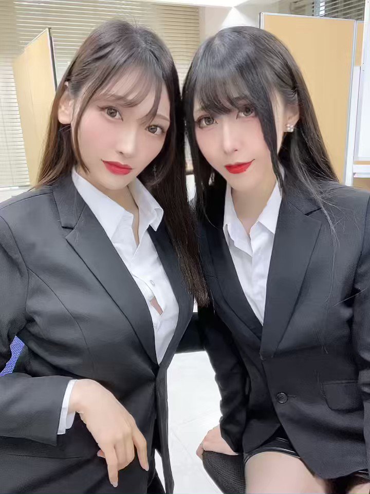 まつえふ🌊 on Twitter: "RT @373_cos: OL併せ👩‍💼🫶👩‍💼"
