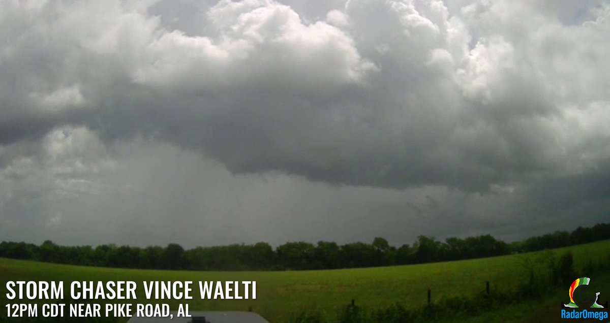Vince Waelti 🌪 on Twitter: "RT @RadarOmega: Storm chaser @VinceWaelti is southeast of Montgomery ...