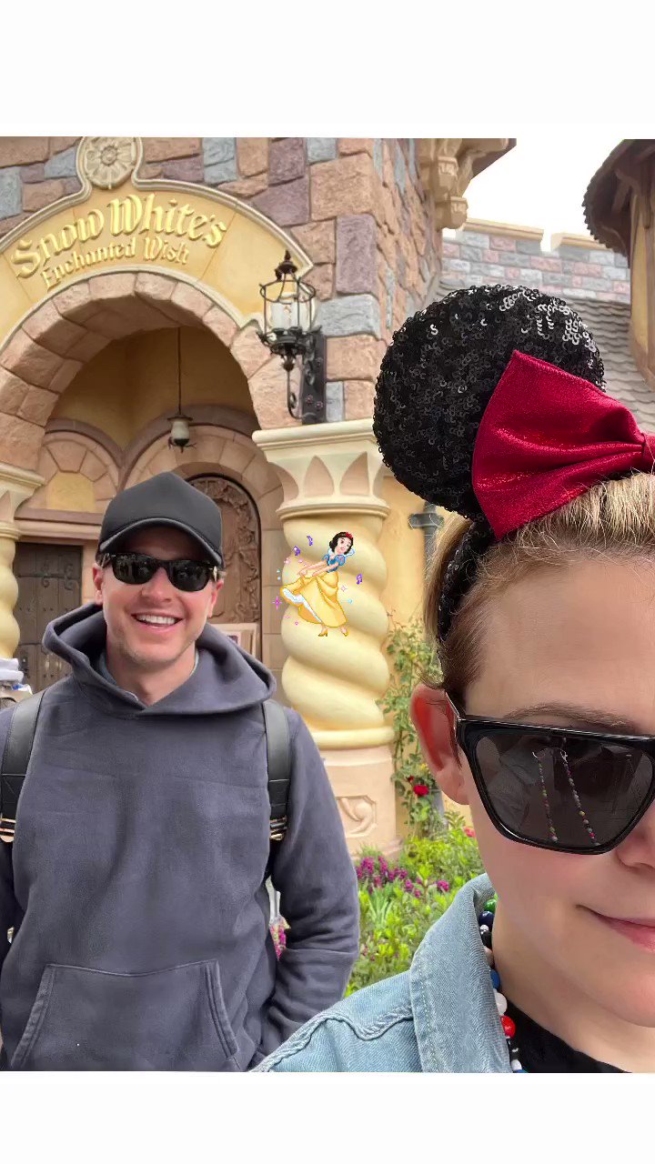 Josh Dallas Source on Twitter: "📷| Josh and Ginny at Disneyland via ginnifergoodwin Instagram ...