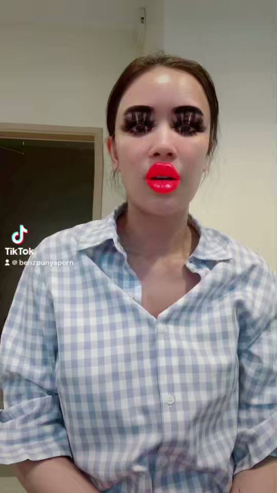 punyaporn on Twitter: "555555"