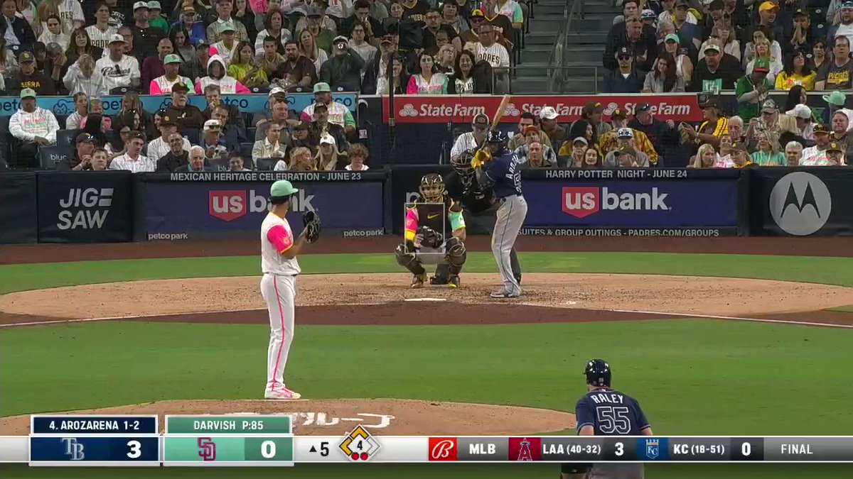 RikyRicon! on Twitter: "RT @MLB_Mexico: ¡Sin piedad! Cuadrangular de tres carreras para Randy ...