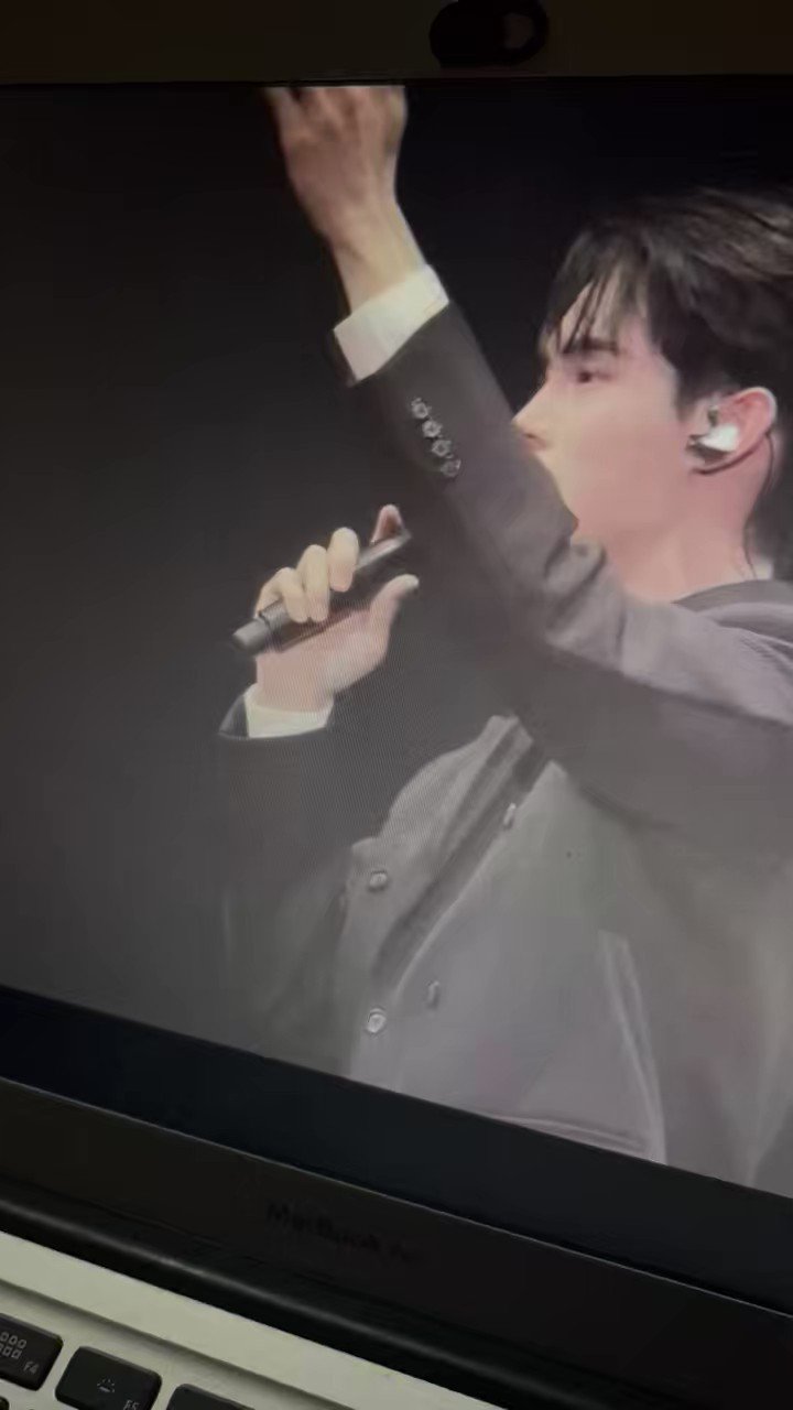 𝐍𝐓 on Twitter: "black suit😎🖤 #SBSconcerttourinJPD1 #BrightWinSBSTour2023inJP #ไบร์ทวิน ...