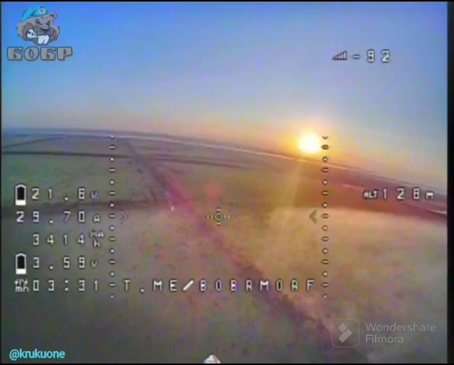 Kruku on Twitter: "Rosjanie mocno rozwijają kwestię użycia dronów FPV jako improwizowanej ...