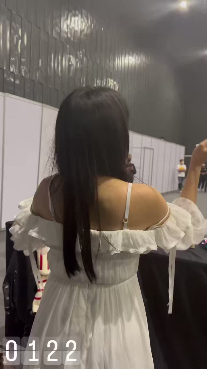 ATCH.~ ☻ ฌ ☻ ทีมฌิไฮนิน on Twitter: "จับมือเสร็จ 01.22น. เหนื่อยเลยจิลูกแมว แล้วดูใส่เพลงในคลิป ...