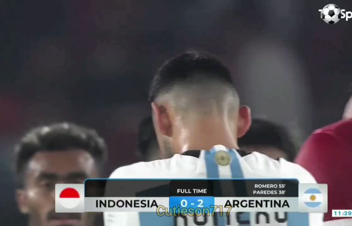 cuti⚽️son on Twitter: "Al más facha fue a buscar"