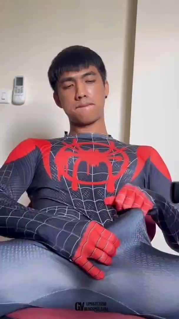 Phim Gayvietsub On Twitter Bé Nhện Nhọ Có Cây Cọ Màu đen Linkfull Dwxpl