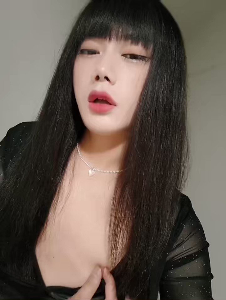 南京女王18🍆 On Twitter 🐶🐶弟弟的屁股好翘啊 吃的我咪咪也好敏感呀 吸一吸奶头 仙女棒就好涨 🍆 边缘 绿毁 女王 调教sm 美攻1 伪娘骚货 伪娘露出 南京
