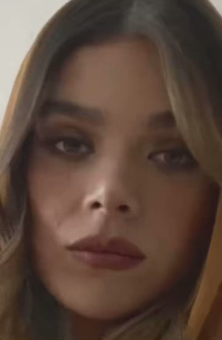 Archive Steinfeld On Twitter Rt Archiveshailee Hailee Steinfeld For The Laterals Magazine