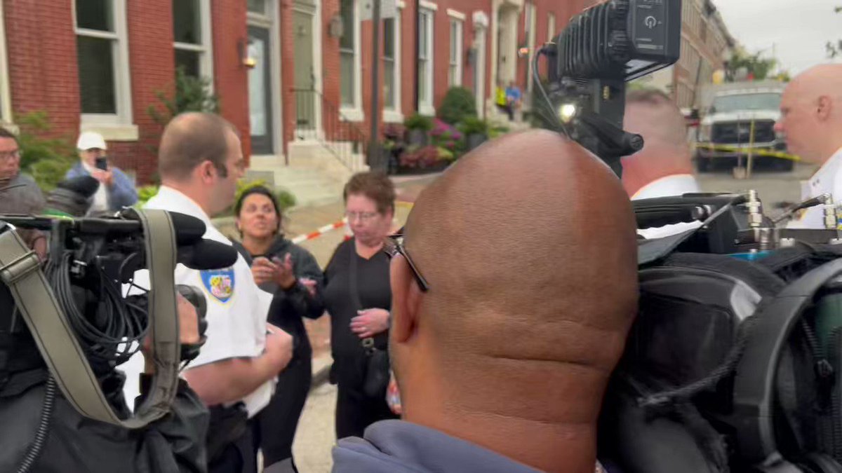 Amy Simpson On Twitter Three Demonstrators Have Been Arrested And Put