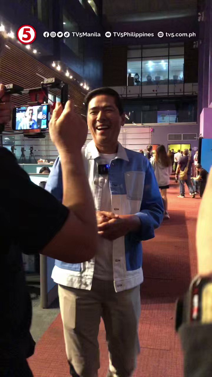 TV5 on Twitter: "#LegitDabarkads! Na-miss n’yo ba ang pa-MWAH MWAH, TSUP TSUP ni Bossing? We ...