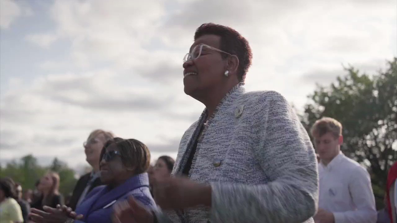 Twila Grosse (@VoteTwila) / Twitter