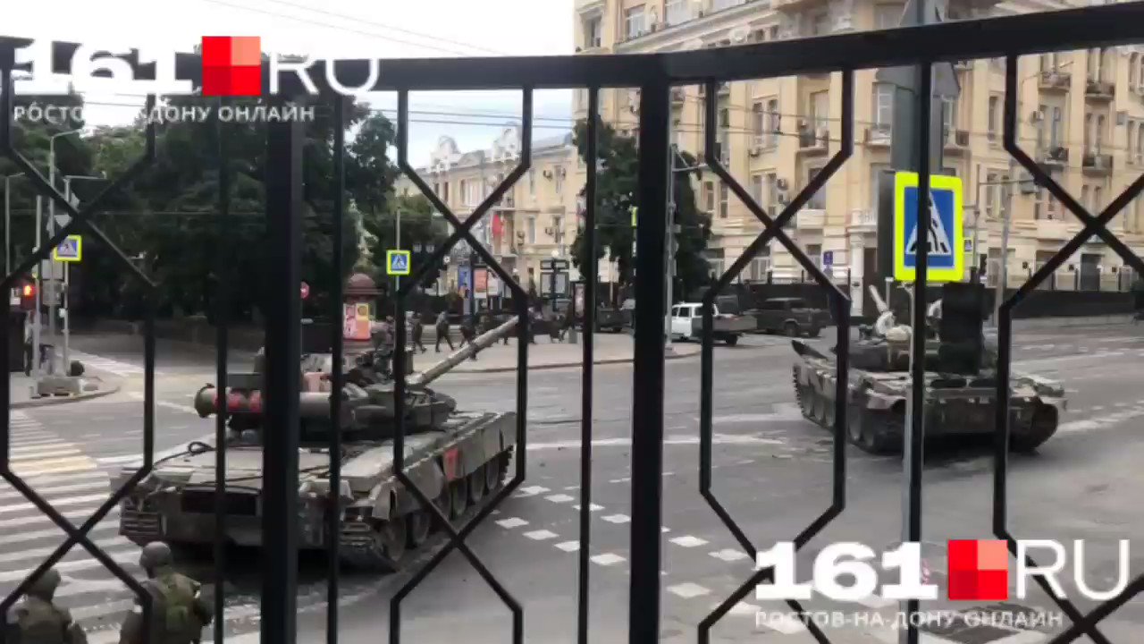 Copy Paste on Twitter: "Группа Вагнера подходит к штабу ЮВО. ТАНКИ ...