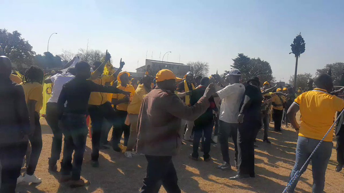 SABC News on Twitter: "RT @KhayaJames: Colorful scenes in Joburg as CCC supporters host a rally ...