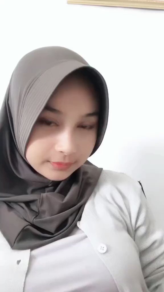 TIKTOK ABG CAKEP on Twitter: "UKHTI CAKEPP GEDE BGTT WOYY! https://t.co/NZYtSwpydP" / Twitter