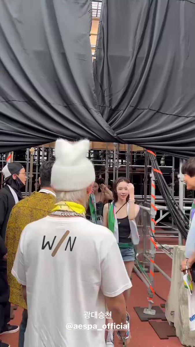 ︎︎ ︎︎ ︎︎ on Twitter: "aespa x hwimin x groovypark"