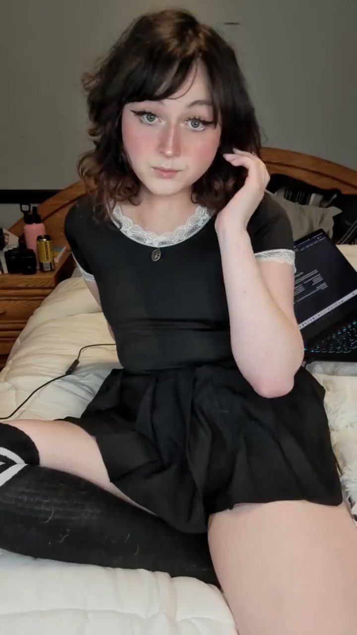 Raven 🏳️‍⚧️ on Twitter: "would you play with it for me? 🙈 https://t.co/xcOBrzUxfb" / Twitter