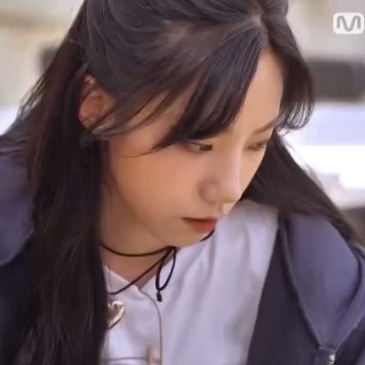 Sky🪽♡̶ Yeoreums Pr Manager On Twitter Shes So Fine And Shes Not Even Doing Anything