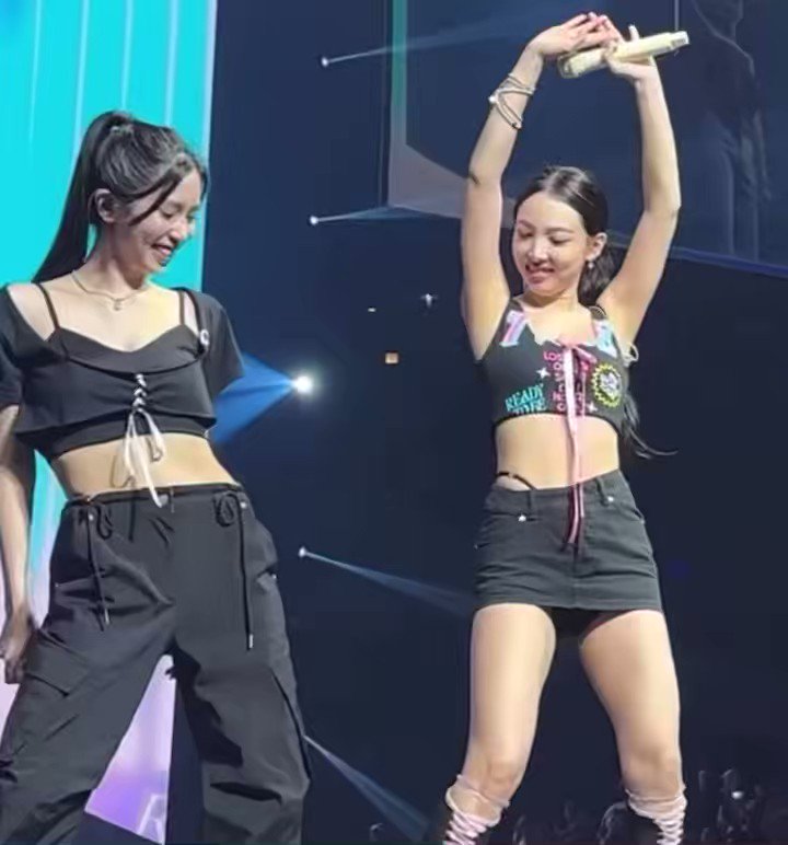 ぴー on Twitter: "minayeon🐧🐰 https://t.co/BYUEkRPrIi" / Twitter