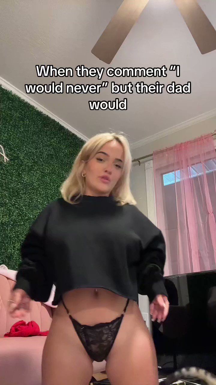 Airika on Twitter: "Hi say it back 😉 https://t.co/z7sMchNWJR" / Twitter