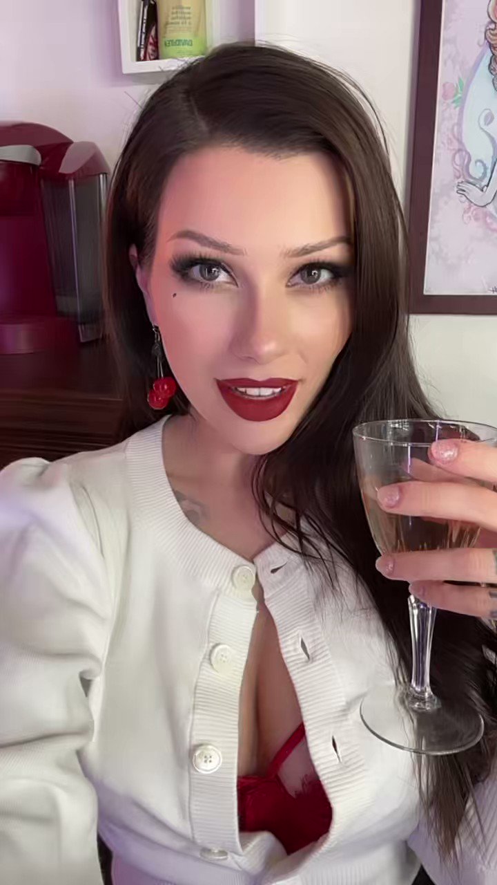 Vera Bambi On Twitter 🔒 250 Retweets Unlocks The Second Half Of This