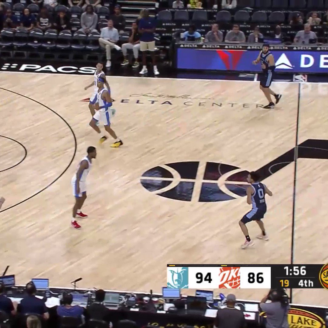 NBA on Twitter: "CHET DENIES IT AT THE RIM 🚫 Huge block by Chet Holmgren in the Salt Late City ...