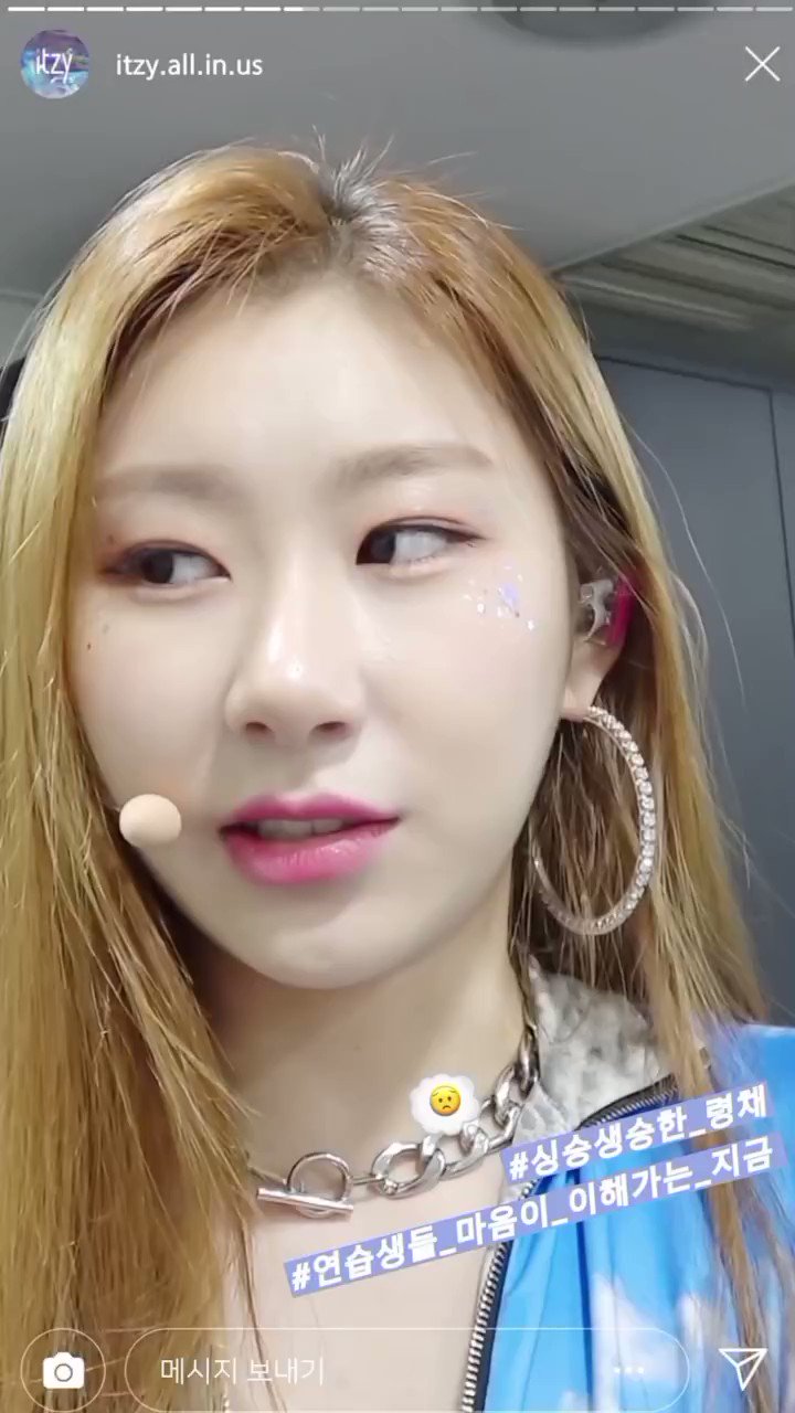 ten on Twitter: "190829 2019 Homecoming JYP Trainee Showcase jungsu, kyeongmun (younite), and ...