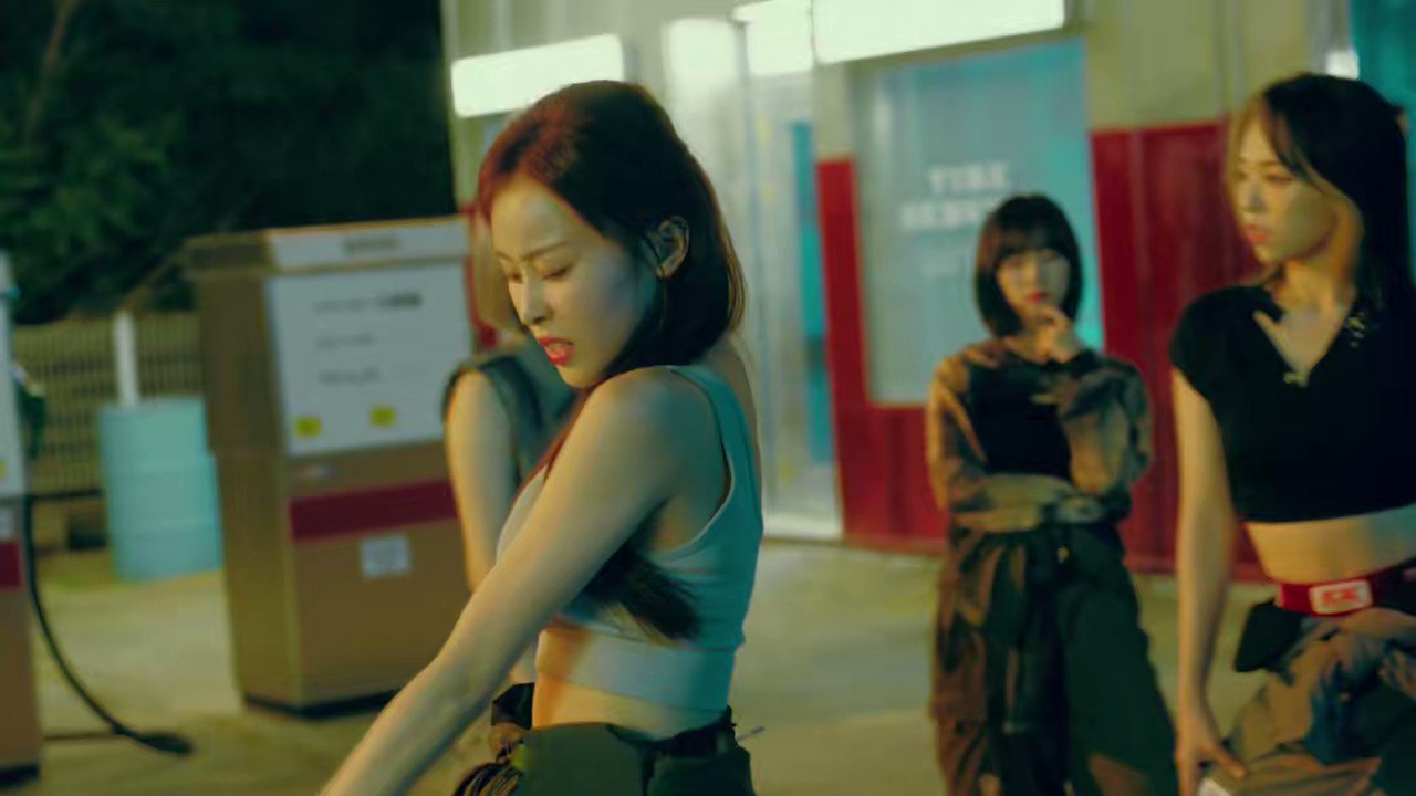 nugu promoter on Twitter: "Queenz Eye is back with ‘UN-NORMAL’ https://t.co/kv1M5mpB7k https://t ...