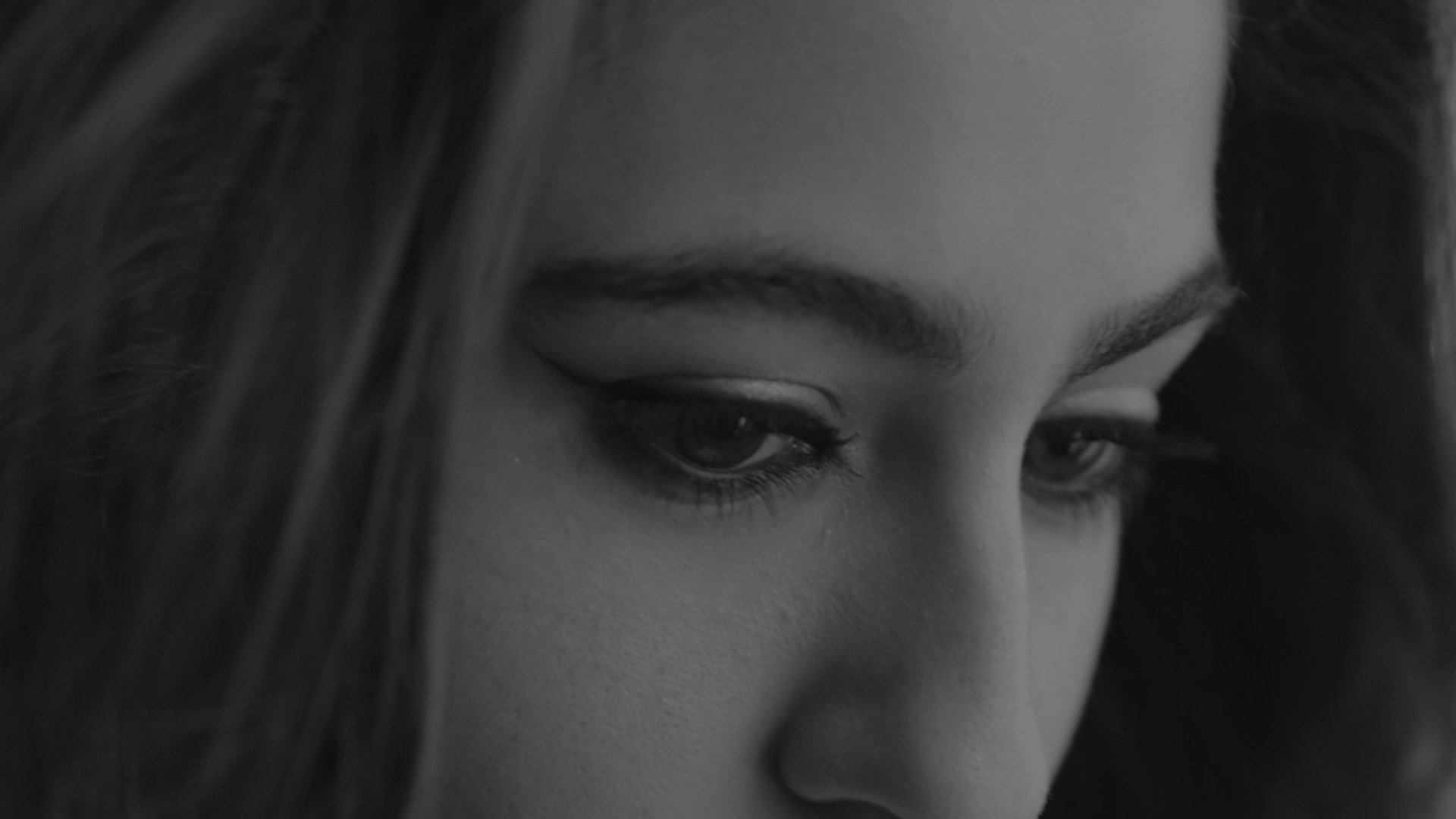 Zouk on Twitter: "Sara Ali Khan X Zouk It’s a moment of immense delight and pride as we make an ...